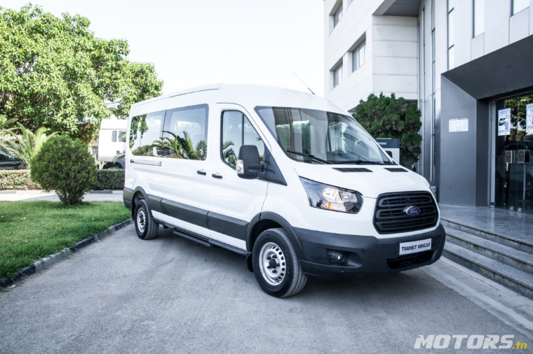 Présentation du Ford Transit Minibus 15 places - Motors.tn