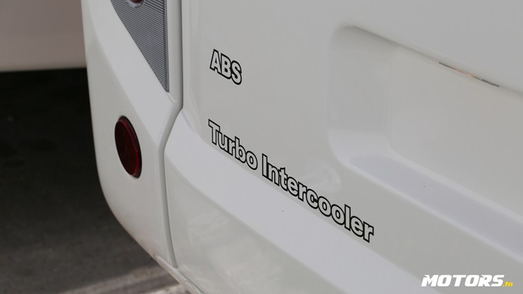 Otokar, la marque Leader livre 5 bus à la SRTGN - Motors.tn