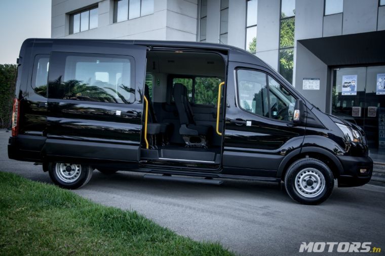 Présentation du Ford Transit Minibus 15 Places restylé - Motors.tn