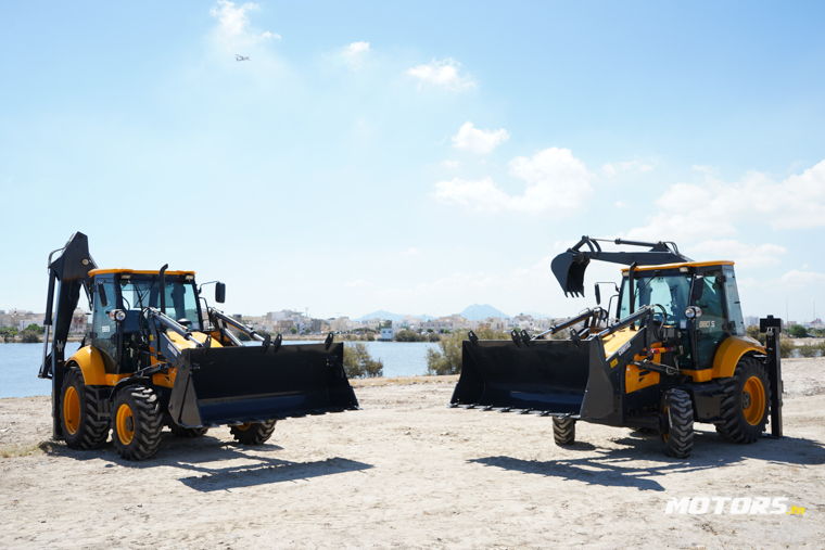 Présentation des tractopelles CUMITAS - Motors.tn