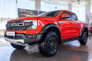 Prix pick-up Ford Ranger Raptor 4X4 double cabine 4 portes neuf en ...
